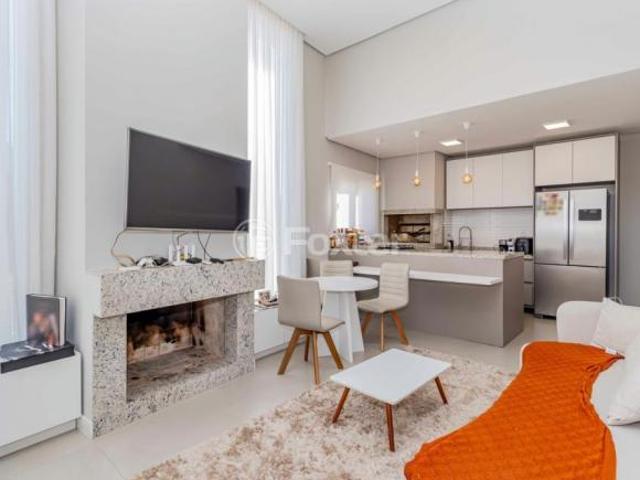 Casa em Condomínio, 3 dormitórios, 101.11 m², em Vila Augusta