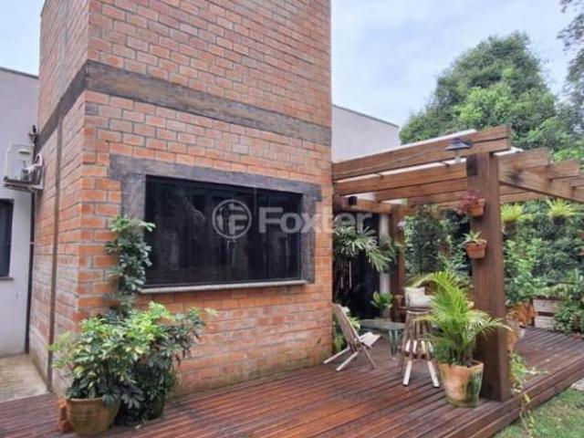 Casa em Condomínio, 3 dormitórios, 105 m², em São Lucas