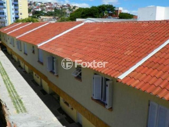 Casa em Condomínio, 3 dormitórios, 107.78 m², em Cavalhada