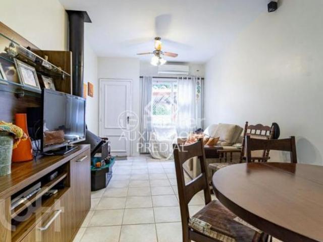 Casa em Condomínio, 3 dormitórios, 107.98 m², em Teresópolis