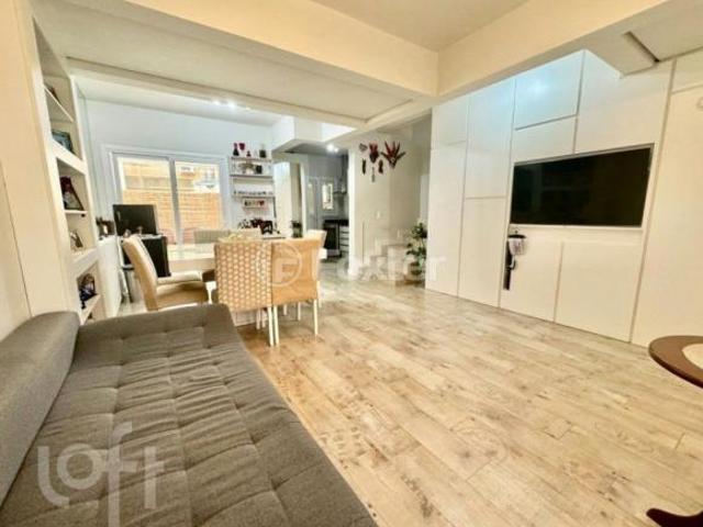 Casa em Condomínio, 3 dormitórios, 111 m², em Igara