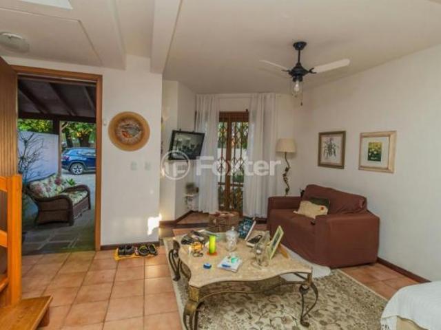 Casa em Condomínio, 3 dormitórios, 115.8 m², em Cavalhada