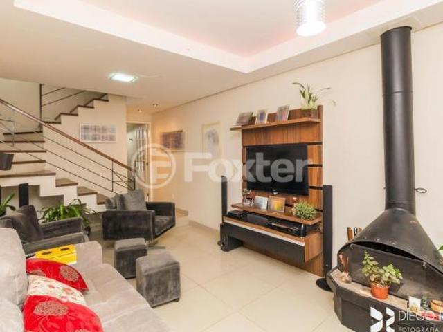 Casa em Condomínio, 3 dormitórios, 118 m², em Teresópolis