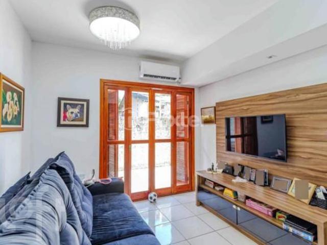 Casa em Condomínio, 3 dormitórios, 118 m², em Camaquã