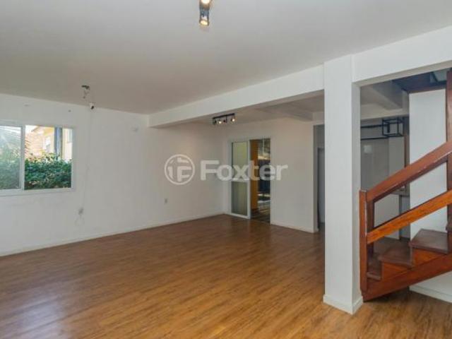 Casa em Condomínio, 3 dormitórios, 118 m², em Mário Quintana