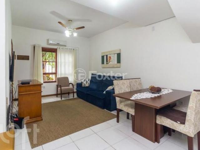 Casa em Condomínio, 3 dormitórios, 120 m², em Hípica