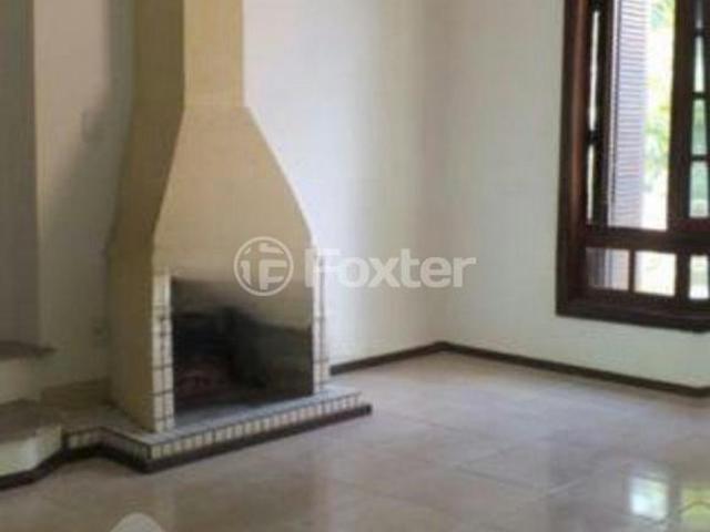 Casa em Condomínio, 3 dormitórios, 121 m², em Cavalhada