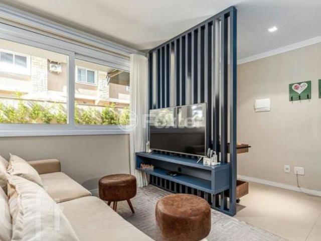 Casa em Condomínio, 3 dormitórios, 123 m², em Parque das Hortensias