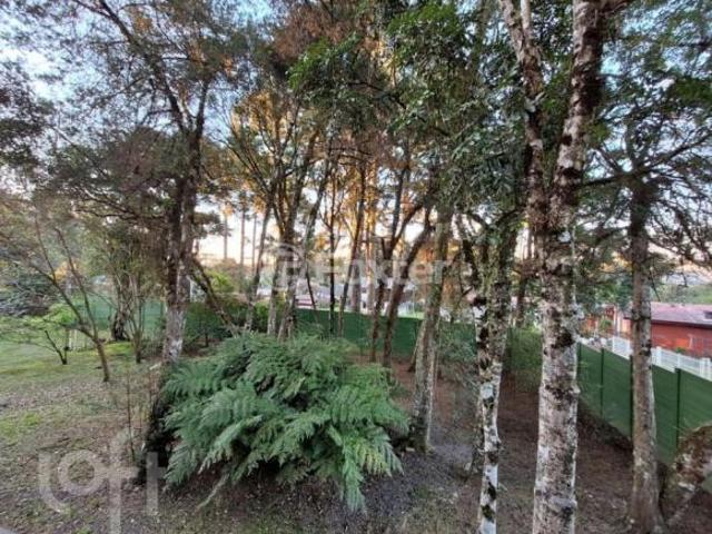 Casa em Condomínio, 3 dormitórios, 129 m², em São José