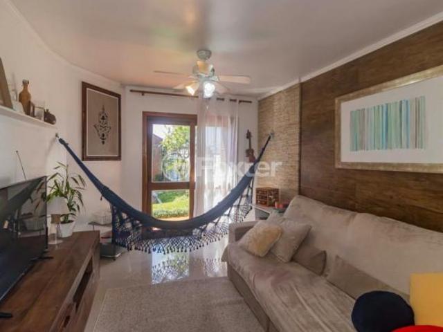 Casa em Condomínio, 3 dormitórios, 130 m², em Vila Nova