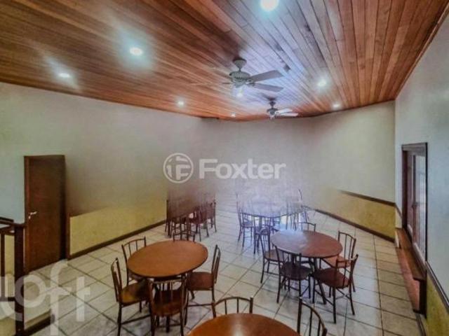 Casa em Condomínio, 3 dormitórios, 130 m², em Santo Antônio