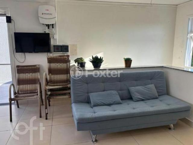 Casa em Condomínio, 3 dormitórios, 131.02 m², em Cavalhada