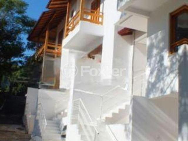 Casa em Condomínio, 3 dormitórios, 131 m², em Cavalhada