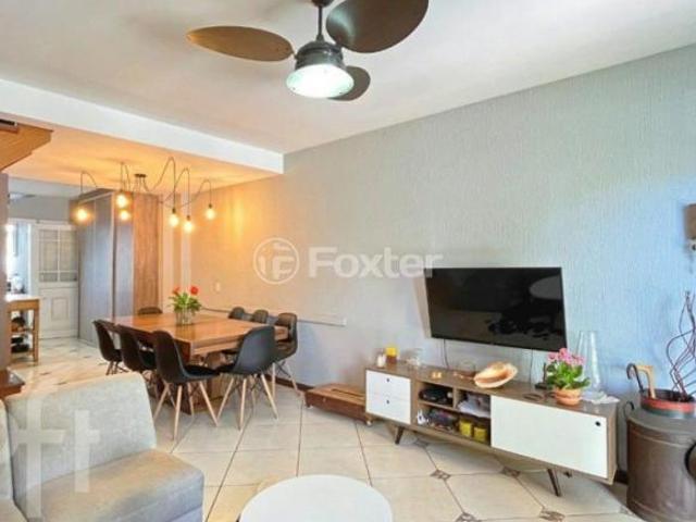 Casa em Condomínio, 3 dormitórios, 132 m², em Cavalhada