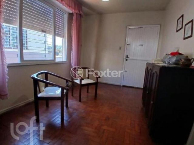 Casa em Condomínio, 3 dormitórios, 135 m², em Santa Tereza