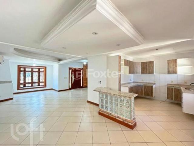Casa em Condomínio, 3 dormitórios, 138.3 m², em Hípica