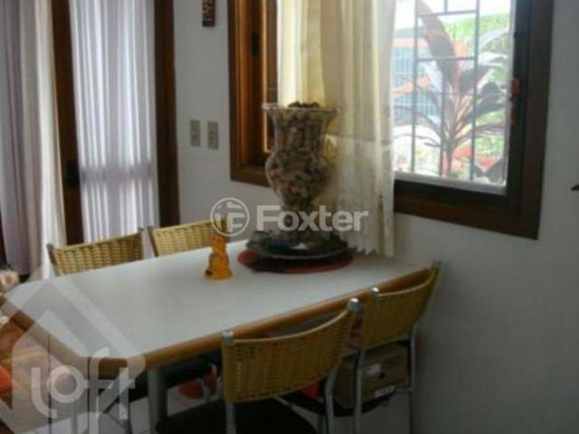 Casa em Condomínio, 3 dormitórios, 139.57 m², em Cavalhada