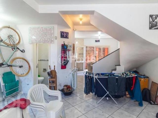 Casa em Condomínio, 3 dormitórios, 140.25 m², em Medianeira