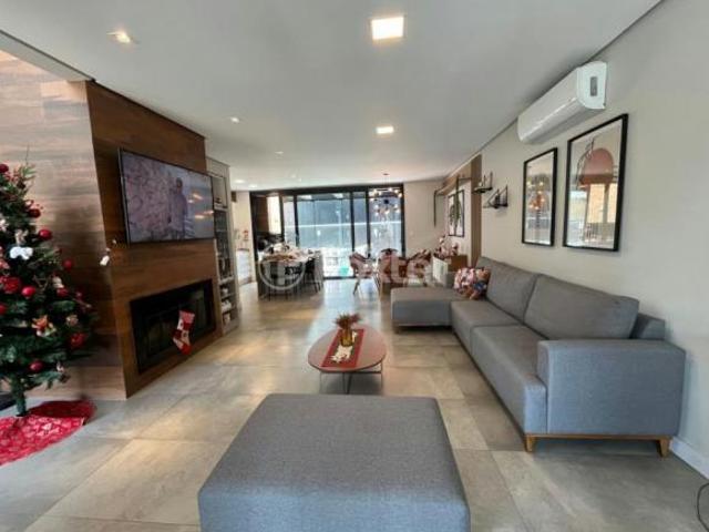 Casa em Condomínio, 3 dormitórios, 141.2 m², em Jansen
