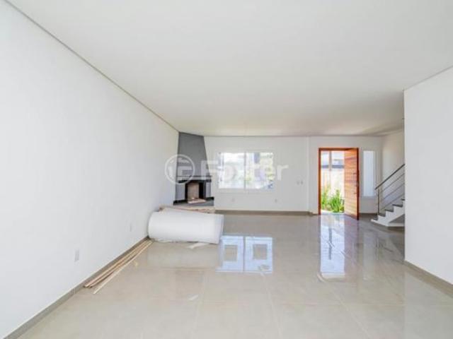 Casa em Condomínio, 3 dormitórios, 141 m², em Hípica