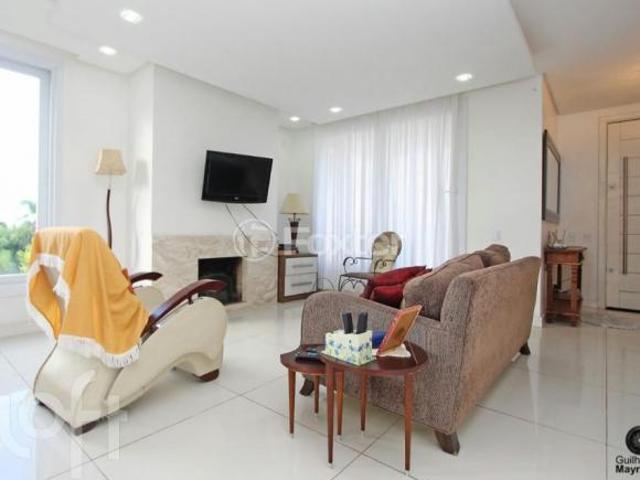 Casa em Condomínio, 3 dormitórios, 143.79 m², em Mário Quintana