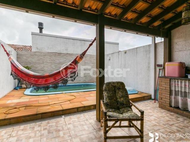 Casa em Condomínio, 3 dormitórios, 144.28 m², em Hípica