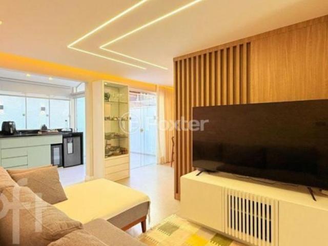 Casa em Condomínio, 3 dormitórios, 146.31 m², em Sarandi