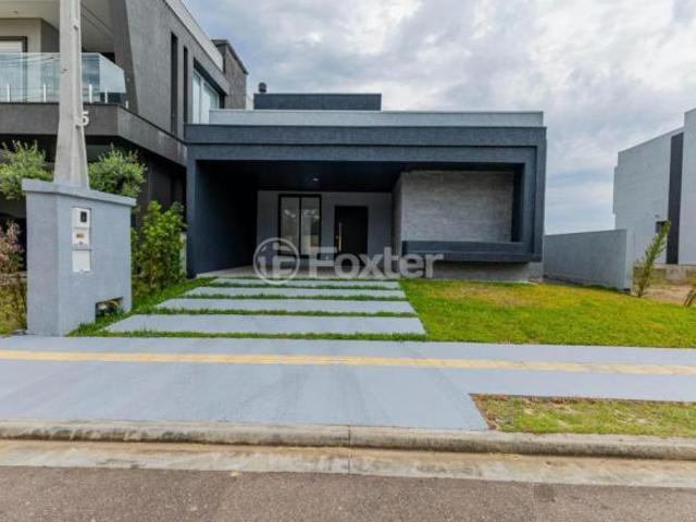 Casa em Condomínio, 3 dormitórios, 150 m², em Centro