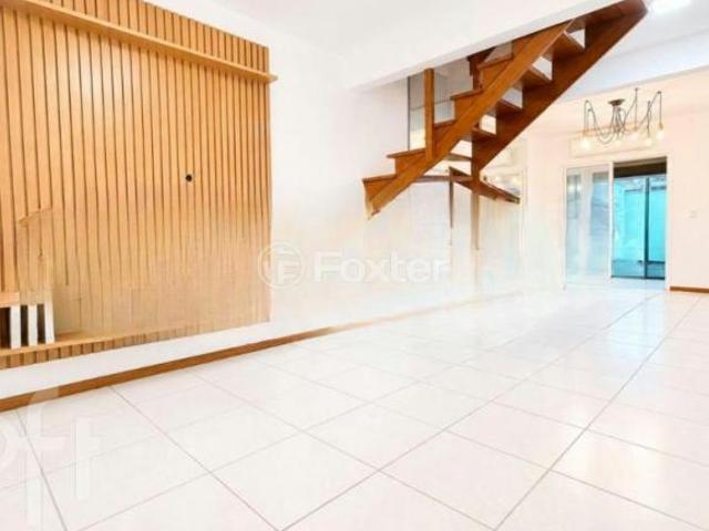 Casa em Condomínio, 3 dormitórios, 150 m², em Hípica