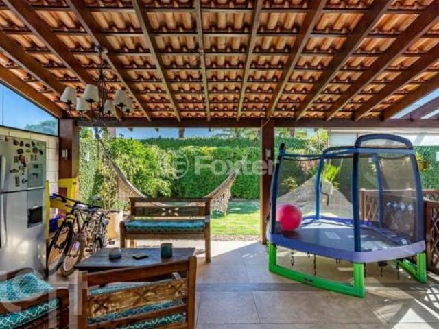 Casa em Condomínio, 3 dormitórios, 155.52 m², em Lomba do Pinheiro