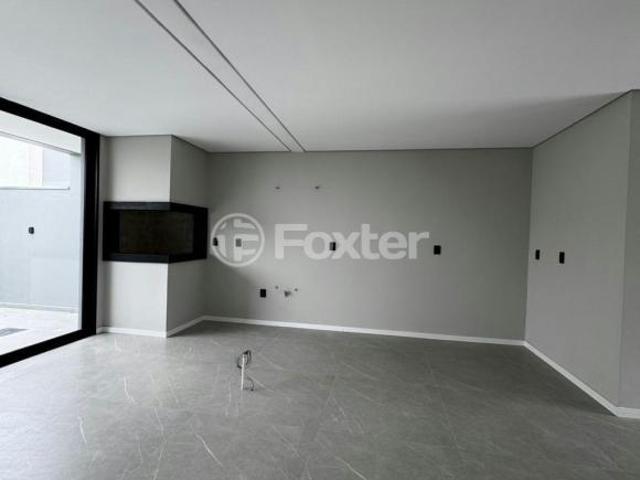 Casa em Condomínio, 3 dormitórios, 155 m², em Parque da Matriz