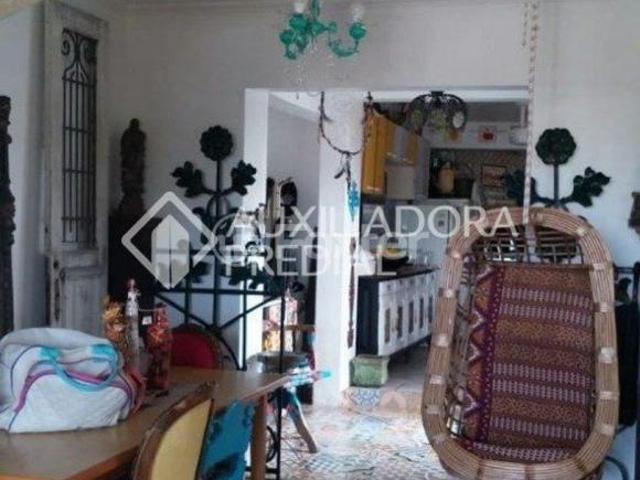 Casa em Condomínio, 3 dormitórios, 156.49 m², em Santo Antônio