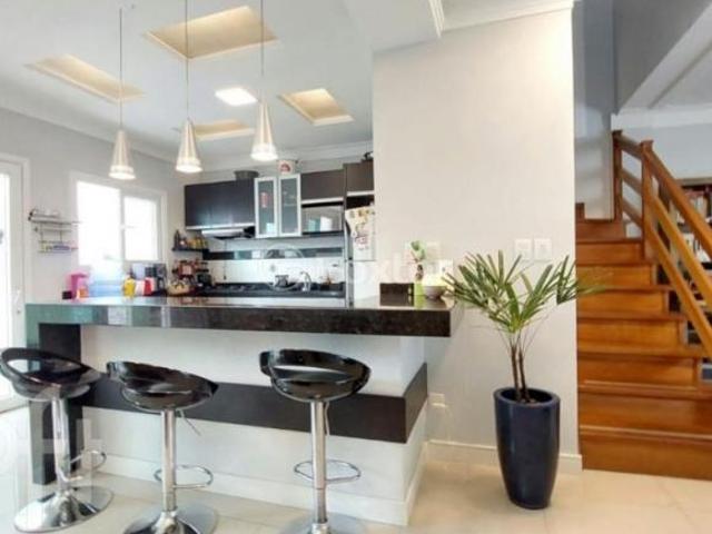 Casa em Condomínio, 3 dormitórios, 157 m², em Hípica