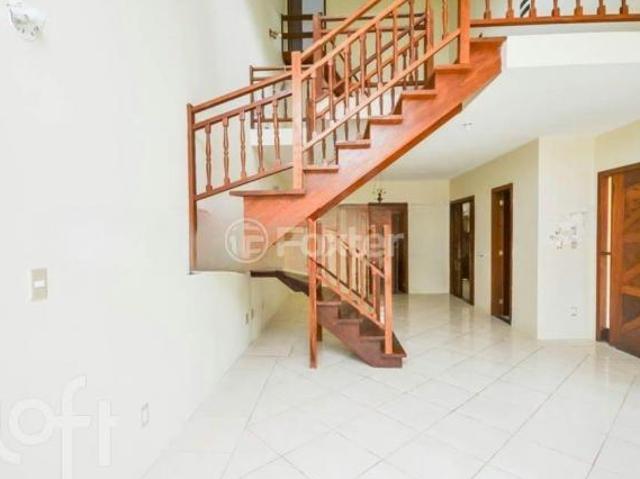 Casa em Condomínio, 3 dormitórios, 160 m², em Cavalhada