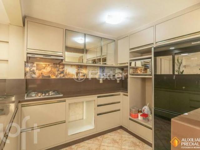 Casa em Condomínio, 3 dormitórios, 167 m², em Cavalhada