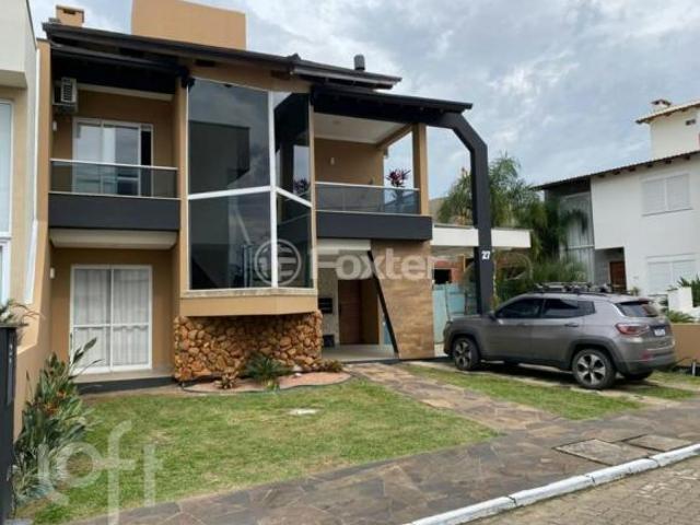 Casa em Condomínio, 3 dormitórios, 170 m², em Hípica