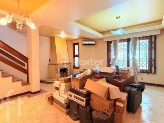 Casa em Condomínio, 3 dormitórios, 174.34 m², em Cristal