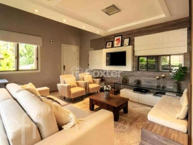 Casa em Condomínio, 3 dormitórios, 177.04 m², em Rondônia