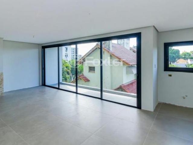 Casa em Condomínio, 3 dormitórios, 177 m², em Tristeza