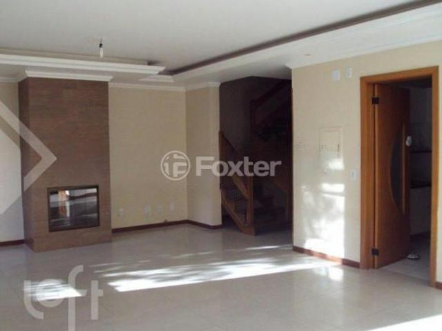 Casa em Condomínio, 3 dormitórios, 178.08 m², em Sarandi