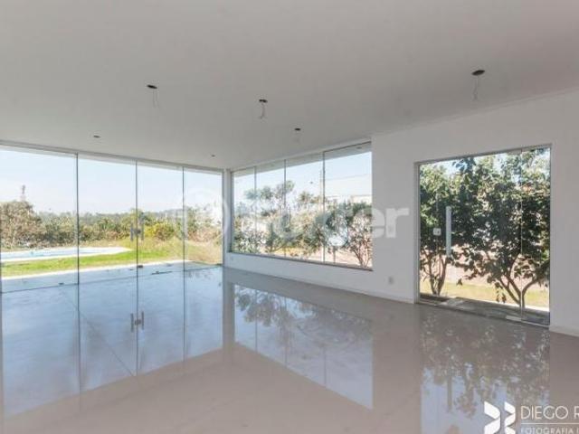 Casa em Condomínio, 3 dormitórios, 179.86 m², em São Lucas