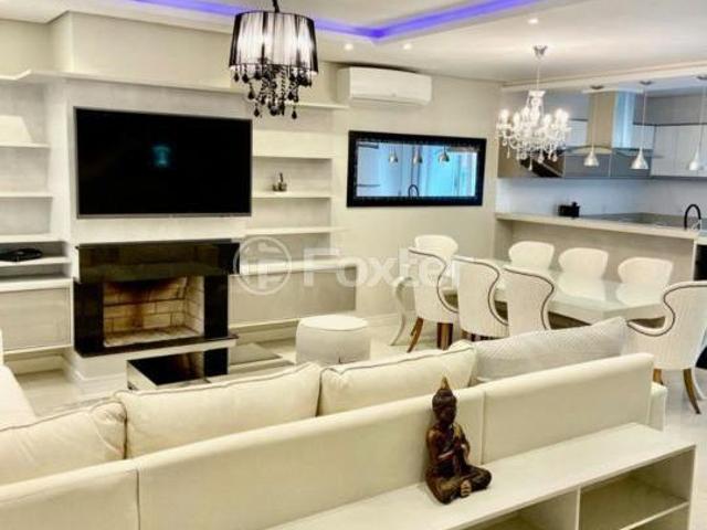 Casa em Condomínio, 3 dormitórios, 180.39 m², em Sarandi