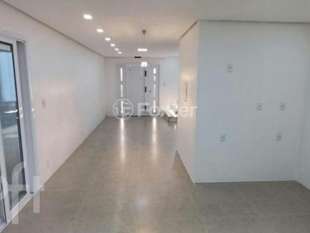 Casa em Condomínio, 3 dormitórios, 180 m², em Parque Ipiranga