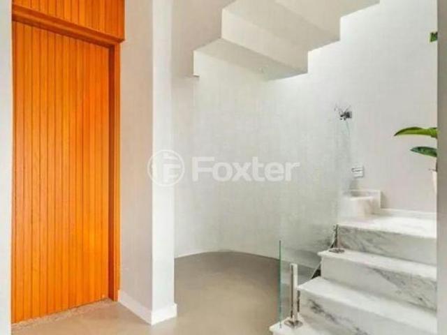 Casa em Condomínio, 3 dormitórios, 188 m², em Centro
