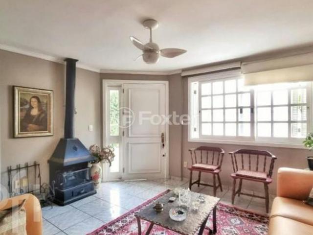 Casa em Condomínio, 3 dormitórios, 189.4 m², em Jardim Isabel