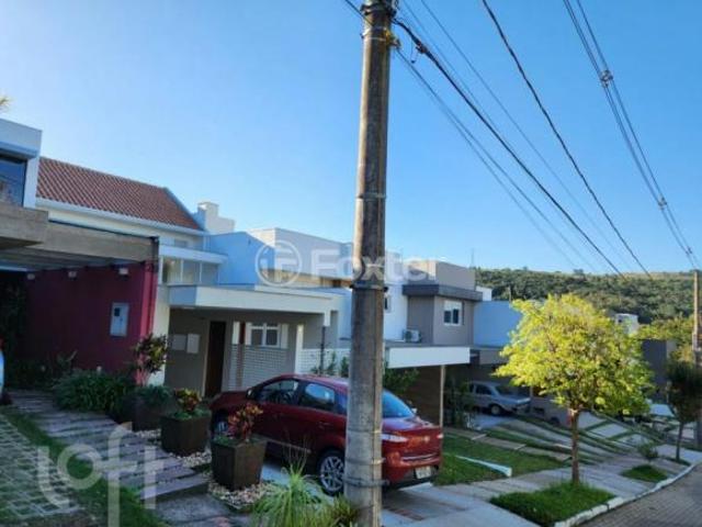 Casa em Condomínio, 3 dormitórios, 196.64 m², em Vila Nova
