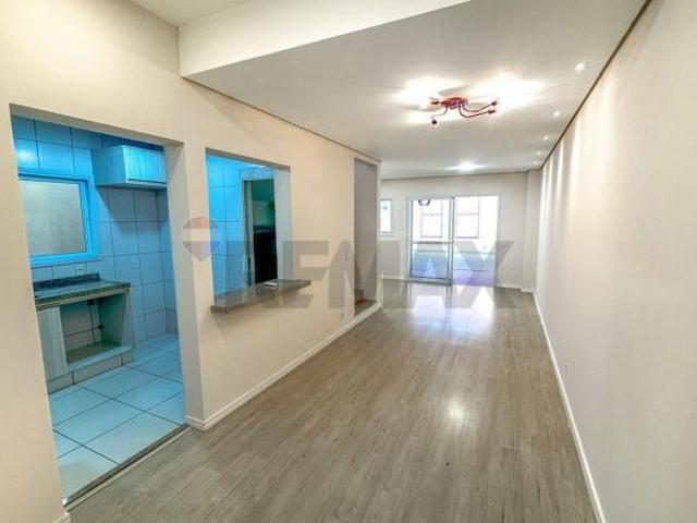 Casa em Condomínio, 3 dormitórios 1 suíte com closet, 117,42 m² em Excelente Localização