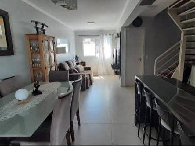 Casa em Condomínio 3 Dormitórios 1 Suíte 2 Vagas