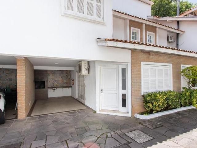 Casa em condomínio, 3 dormitórios 1 suite 2 vagas Jardim Isabel