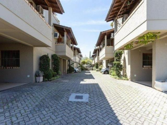 Casa em Condominio 3 dormitorios 1 vaga no Bairro Guarujá